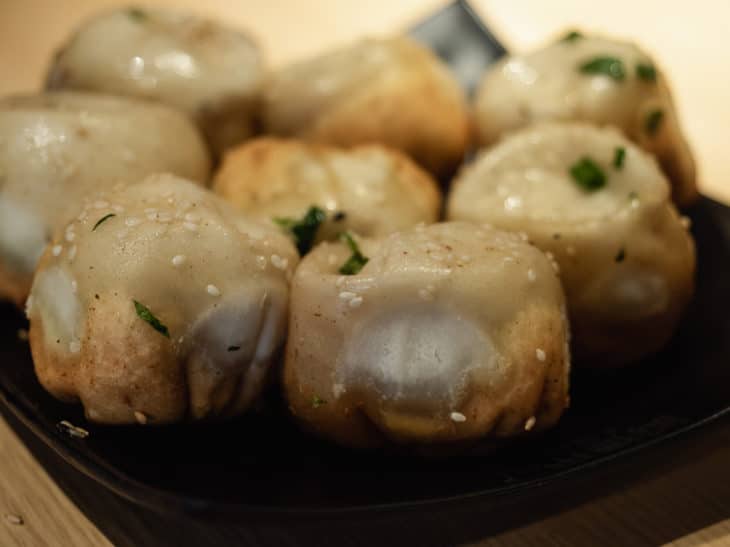 The Best Sheng Jian Bao In Shanghai China + Video