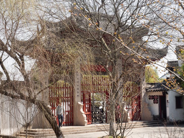 8 Incredible Things To Do In Tongli Water Town, China | Shanghai Day Trips